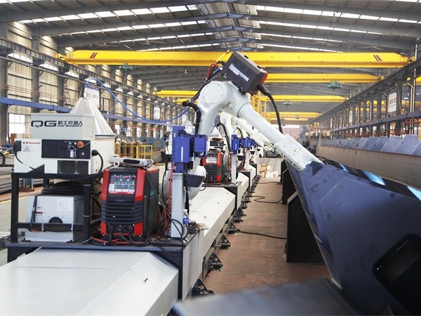 AUTOMATICALLY WELDING LINE FOR MAIN GIRDER INTERNAL WELDING - Henan ...