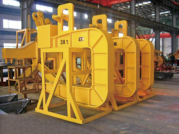 Coil Lifting Tongs - Henan Flag Crane Co.,Ltd.