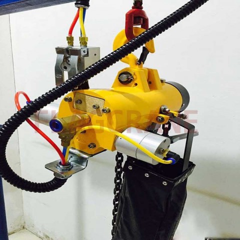 What are the advantages of pneumatic hoist? - Henan Flag Crane Co.,Ltd.